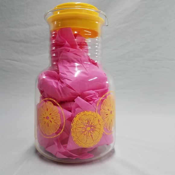 Pyrex | Kitchen | Pyrex Juice Pitcher With Yellow Lemon Wheels | Poshmark